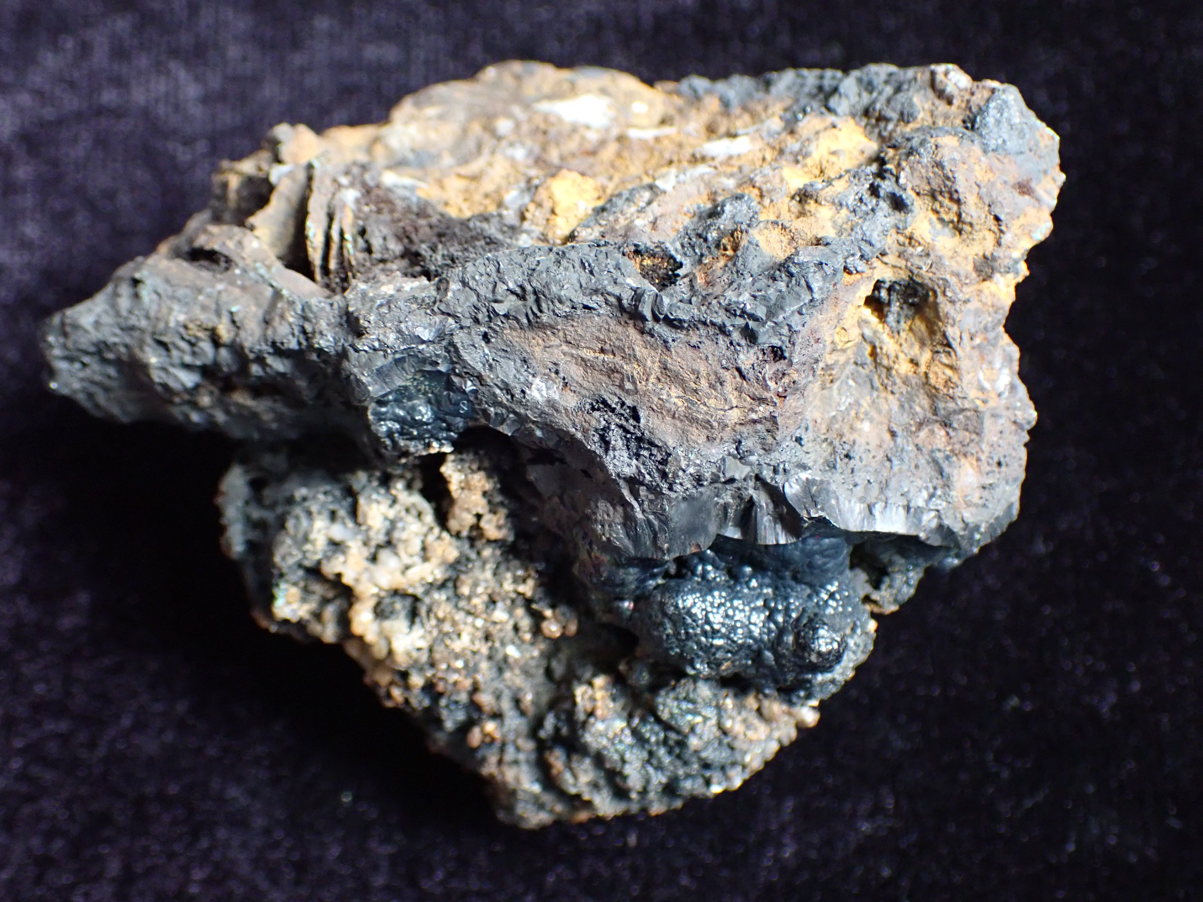 Goethit :: Pannonhalmi Főapátsági Múzeum :: MúzeumDigitár:Győr-Moson-Sopron